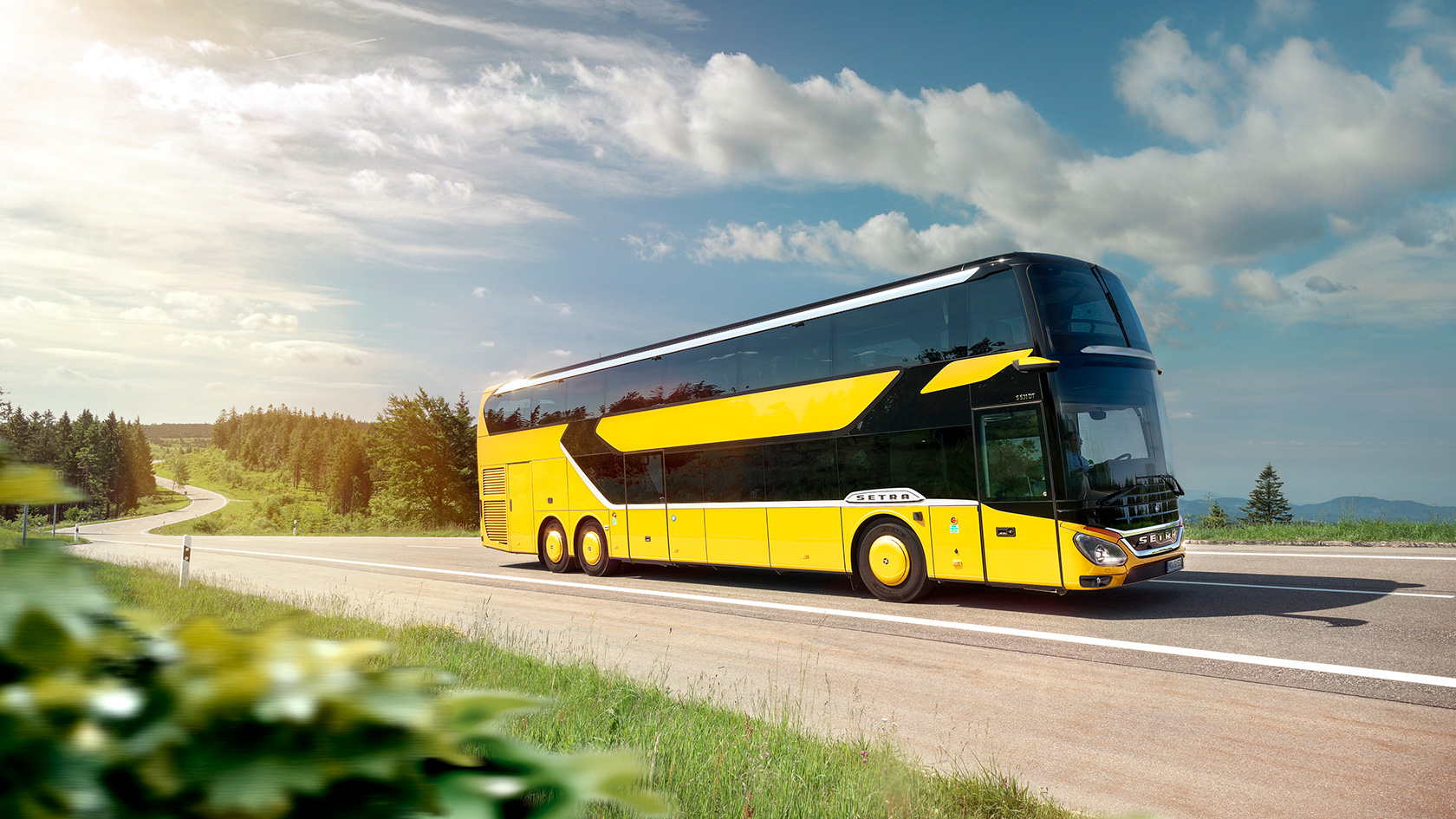 Revista SetraWorld: 5 razones para apostar por el Setra S 531 DT para líneas de largo recorrido ...